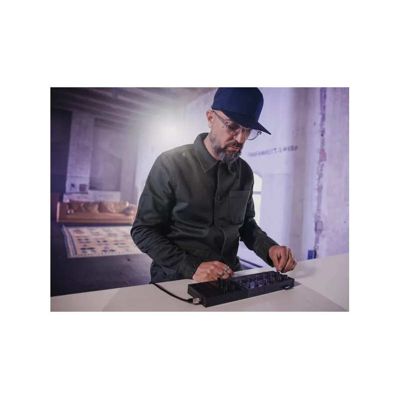 YAMAHA SEQ TRAK ORANGE - STUDIO DI PRODUZIONE MUSICALE PORTATILE