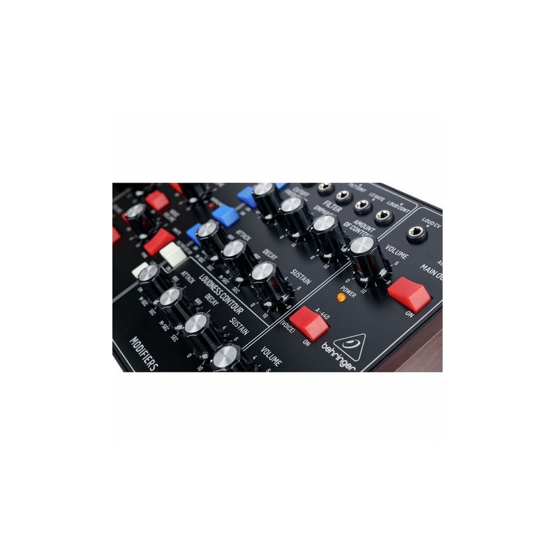BEHRINGER MODEL D ANALOG SYNTH MODULE