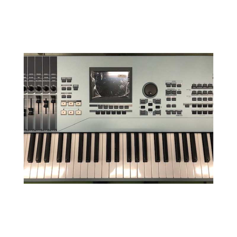 YAMAHA MOTIF XS8 WORKSTATION 88 NOTE